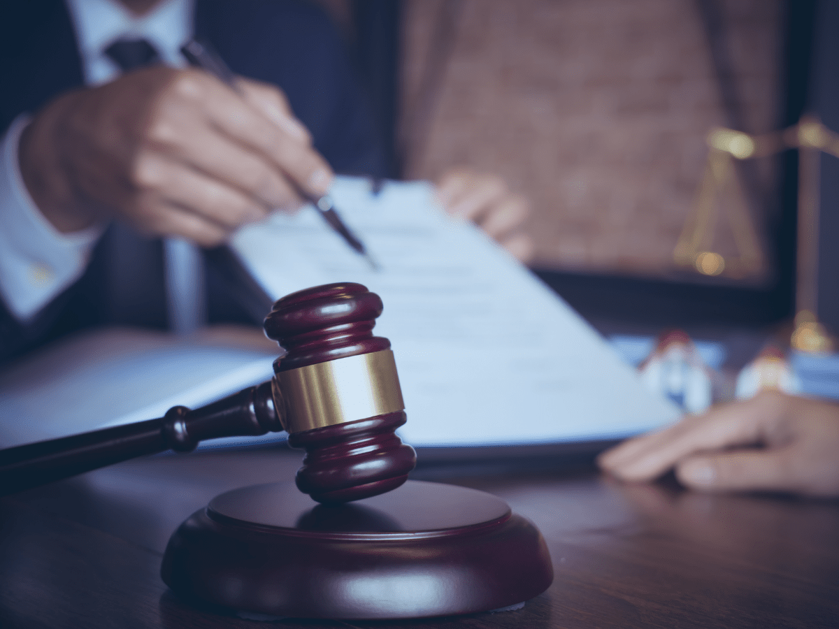 How to Protect Expert Communications in Litigation | Jupiter Law Firm